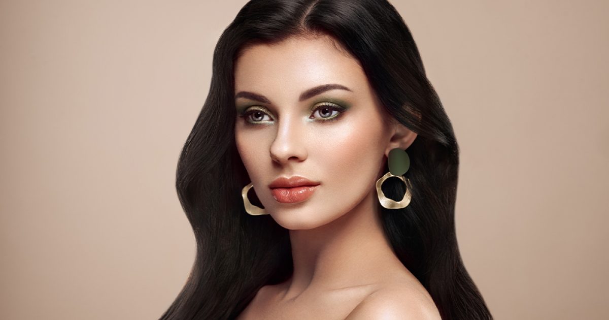 ¿Cabello negro? Conoce los efectos de color para ti | MIRIAM Salón